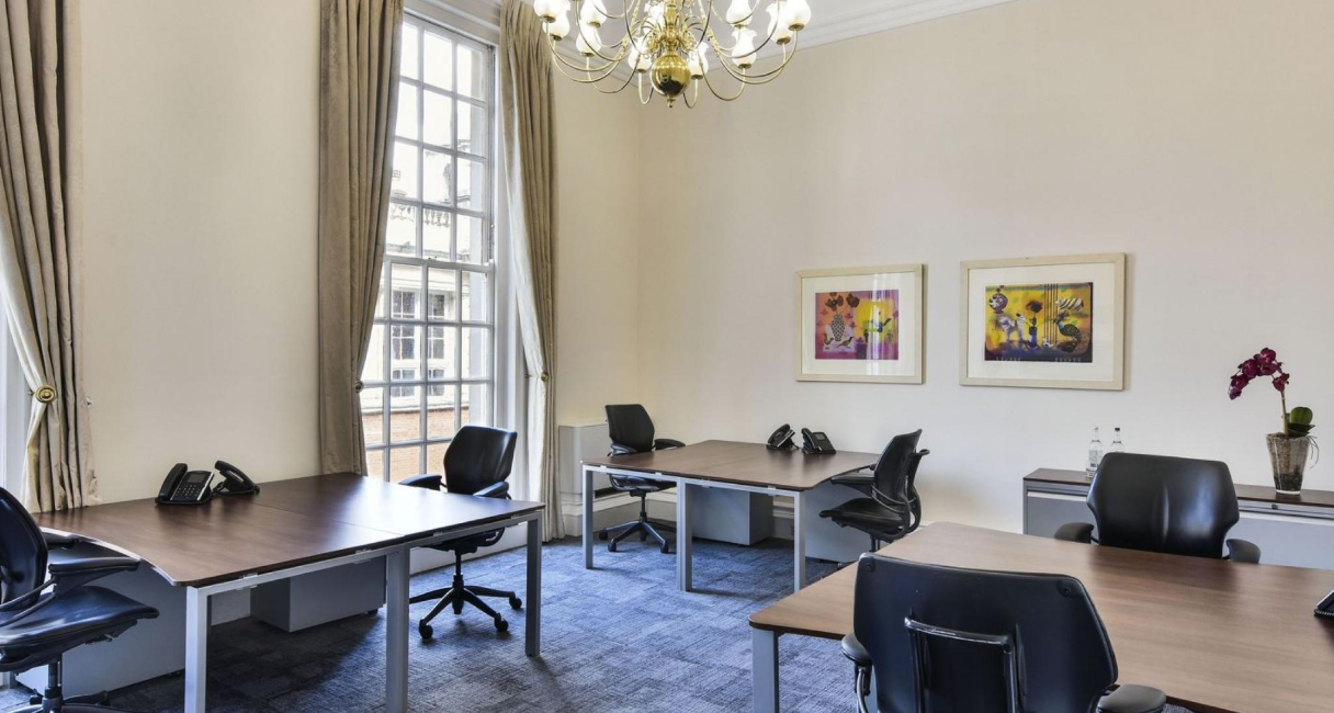 Hudson House WC2 – Victor Harris